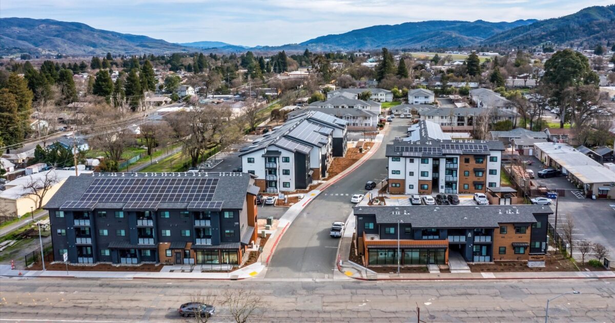 Acorn Valley Plaza | Danco Group